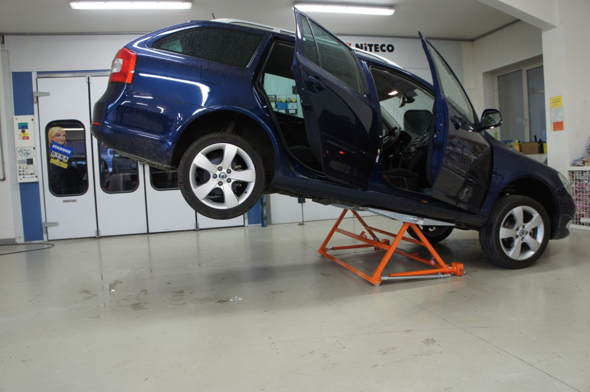AUTOLift 3000 Ultra Thin Car Lift – GadgetKing.com